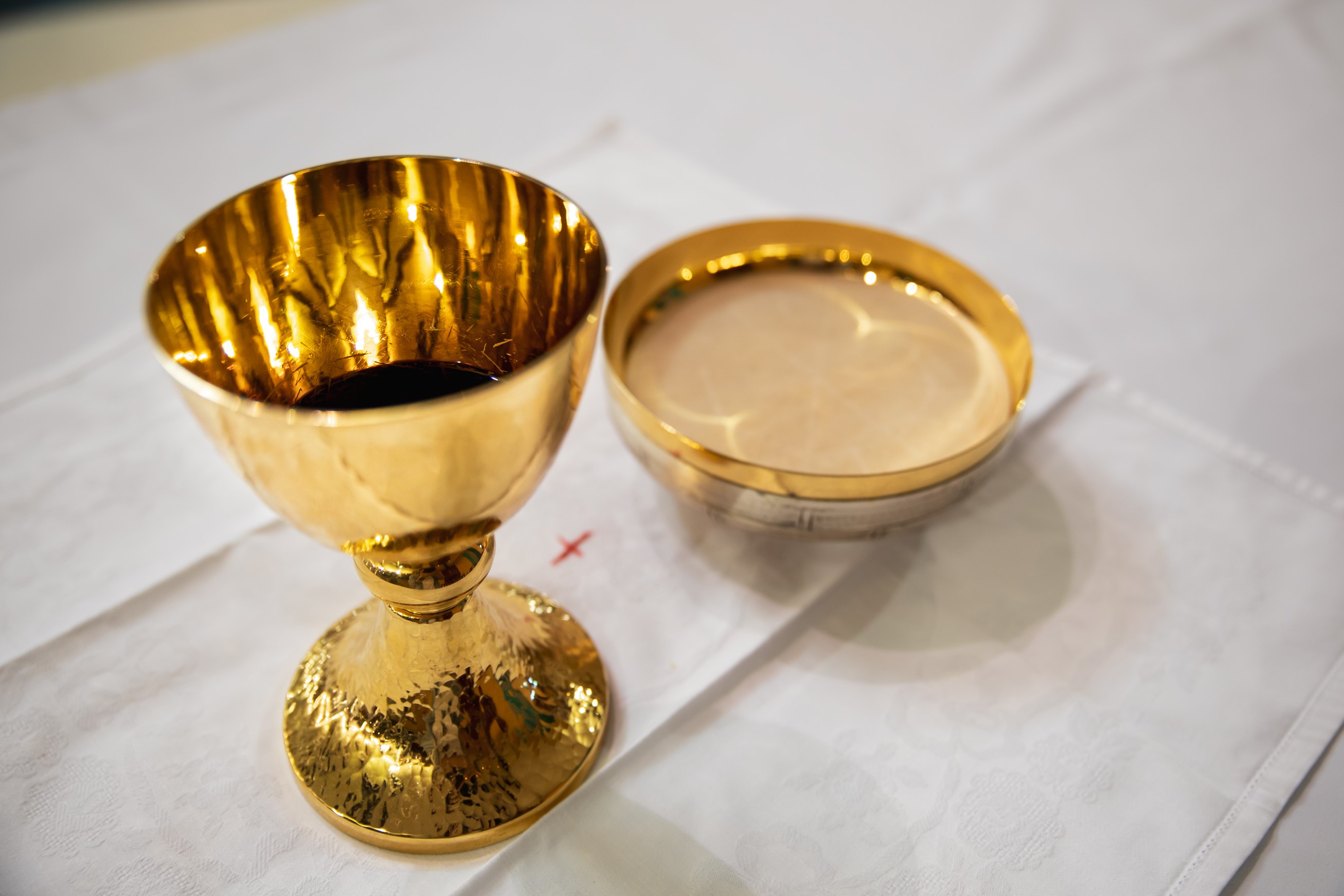 Communion - Catholic Diocese of Broken Bay
