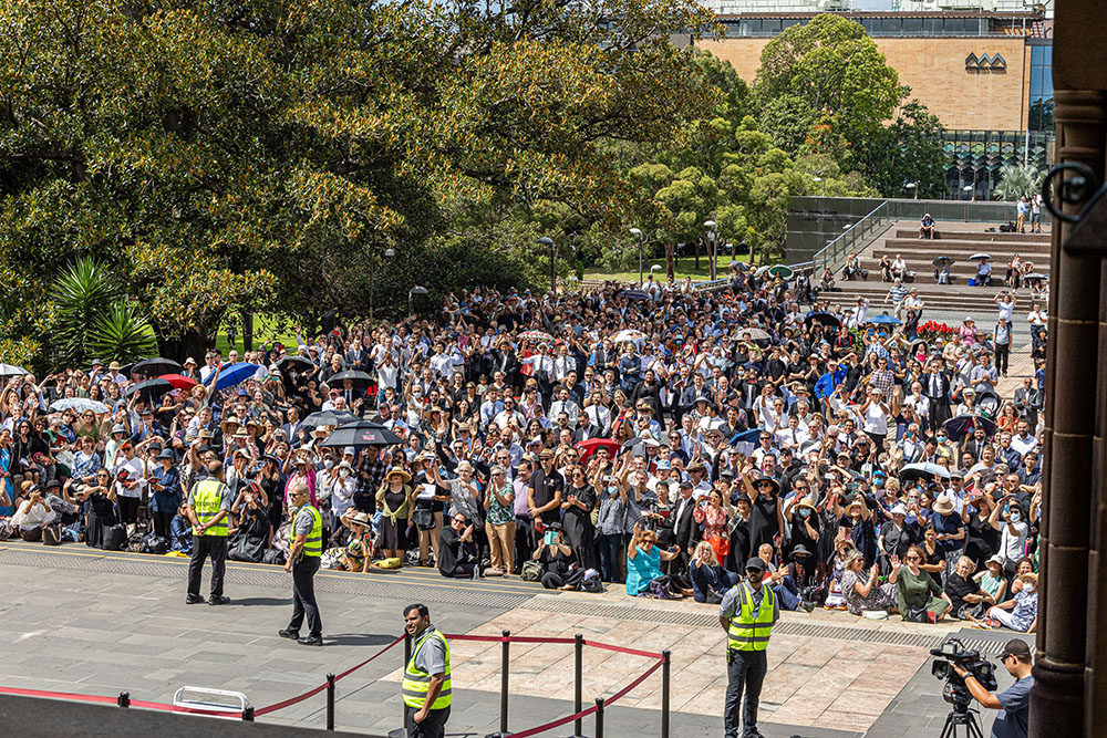 Thousands farewell Cardinal George Pell AC in Sydney - Catholic Diocese ...