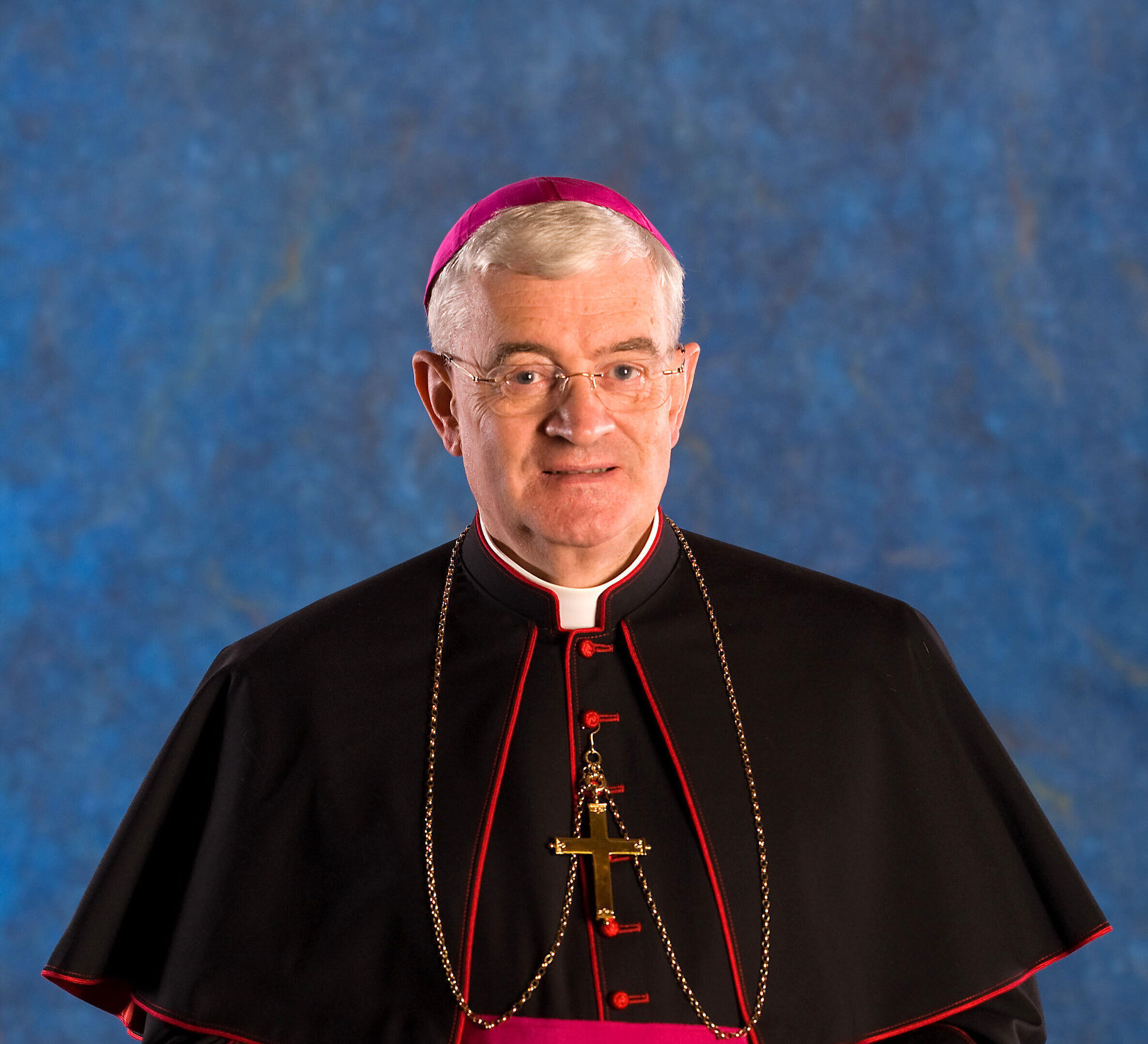 Retired Melbourne Auxiliary Bishop Peter Elliott passes away at 81 ...
