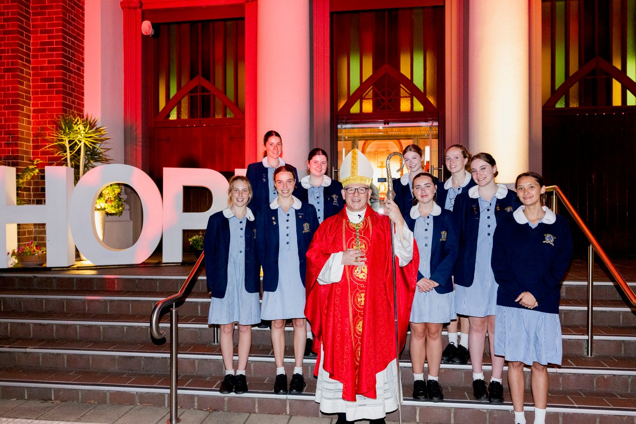 Red Wednesday a call to pray and action for persecuted Christians ...