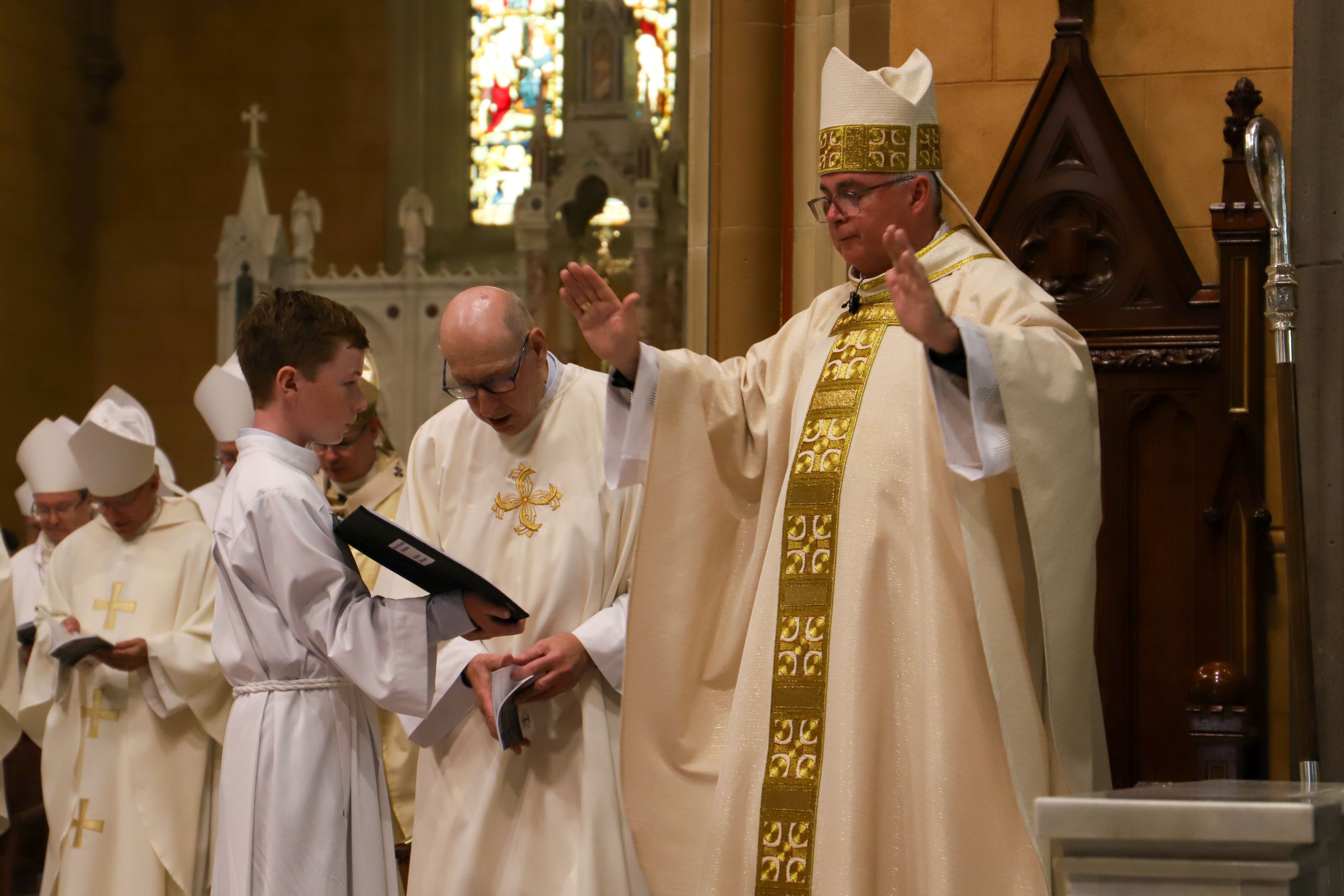 Bishop Mark Freeman ordained and installed in Ballarat - Catholic ...